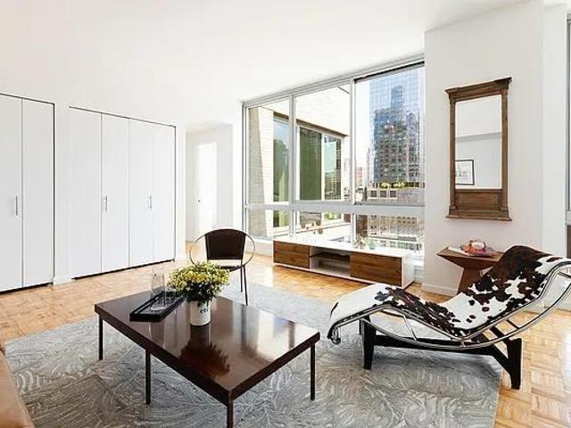 Studio Apartment for Rent at W 37th St #1106, New York, NY 10018 Hell's Kitchen