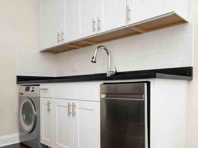 Studio Apartment for Rent at W Grace St & N Greenview Ave, Chicago, IL 60613 Lakeview