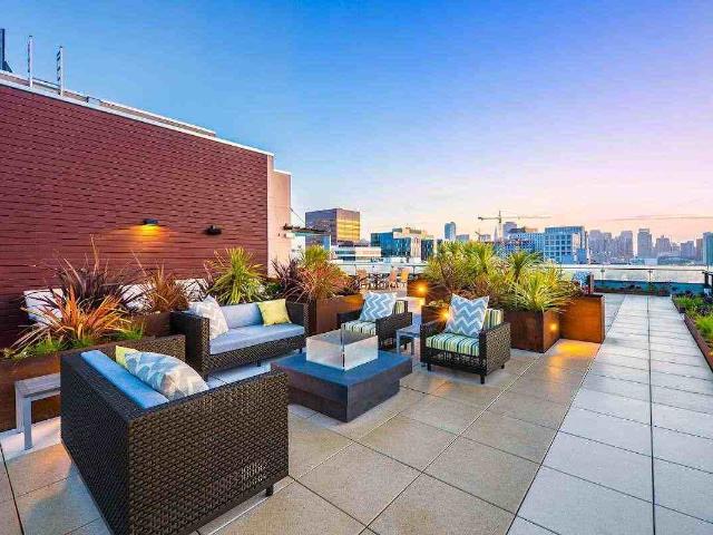 Studio Apartment for Rent at 1401 Mission St, San Francisco, CA 94103 SOMA