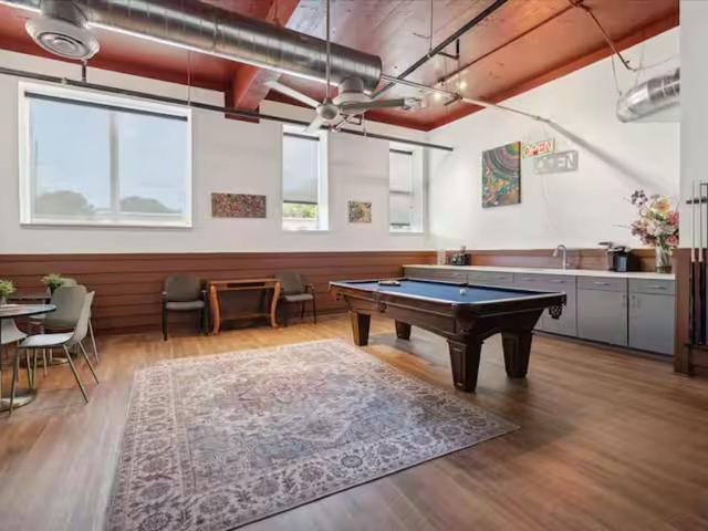 Studio Apartment for Rent at 1403 Corinth St #103, Dallas, TX 75215 Cedars
