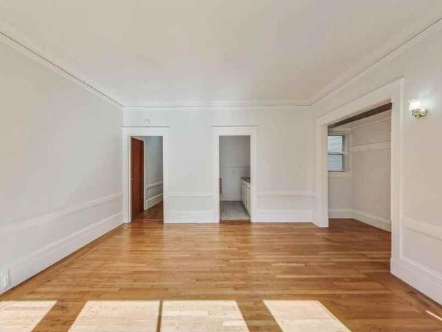 Studio Apartment for Rent at 1434 Jackson St #06, Oakland, CA 94612 Lakeside