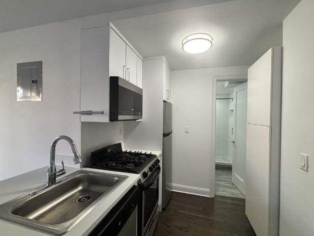 Studio Apartment for Rent at 145 East 16th Street #3X, New York, NY 10003 Gramercy Park