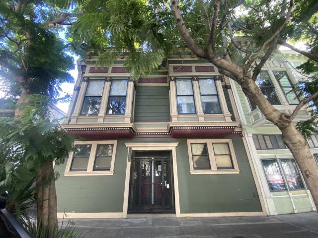 Studio Apartment for Rent at 1471 15th Street #5, San Francisco, CA 94103 Mission