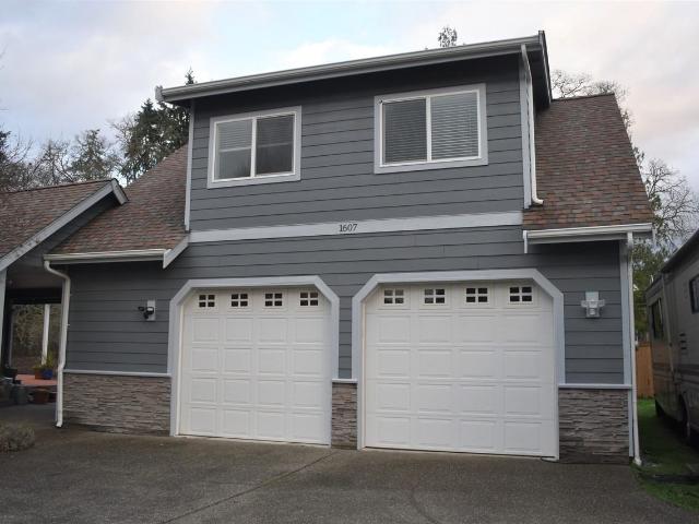 Studio Apartment for Rent at 1607 141st Street South #B, Parkland, WA 98444 Parkland