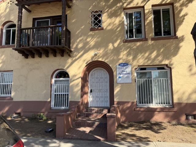 Studio Apartment for Rent at 1616 Venice Boulevard #105, Los Angeles, CA 90291 Venice