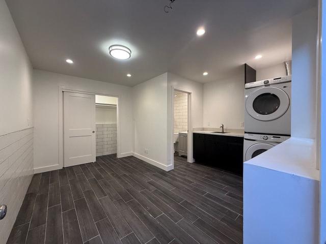 Studio Apartment for Rent at 1674 Palou Ave Rm 5, San Francisco, CA 94124 Bayview