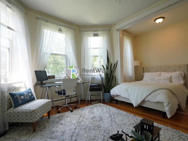 Studio Apartment for Rent at 1844 Commonwealth Ave #1, Boston, MA 02135 Commonwealth