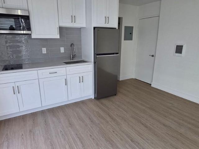 Studio Apartment for Rent at 1025 W University Ave, San Diego, CA 92103 Midtown