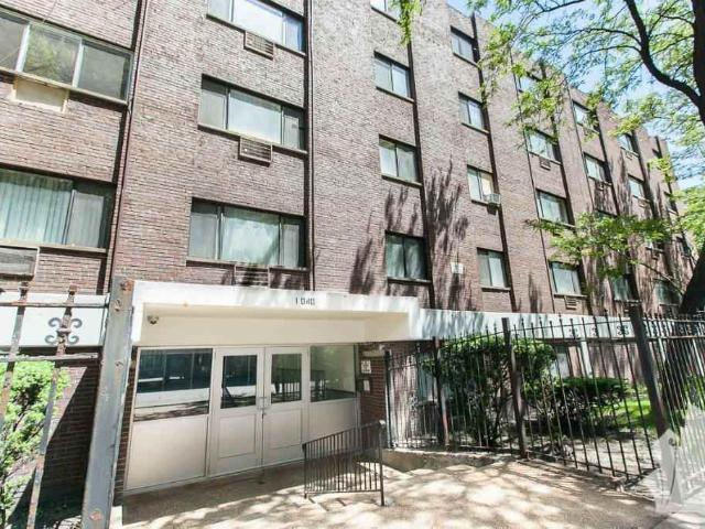 Studio Apartment for Rent at 1040 W Hollywood Ave #320, Chicago, IL 60660 Edgewater