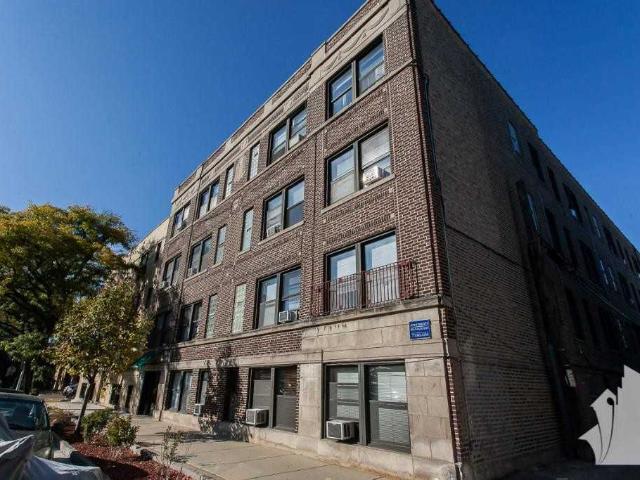 Studio Apartment for Rent at 1050 W George St #006, Chicago, IL 60657 Lakeview