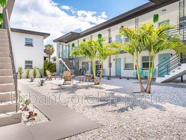 Studio Apartment for Rent at 105 7th Ave N #8, St. Petersburg, FL 33701 Historic Old Northeast