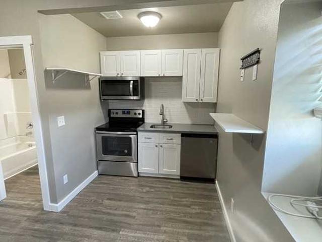 Studio Apartment for Rent at 10625 E Trent Ave, Spokane Valley, WA 99206 Spokane Valley