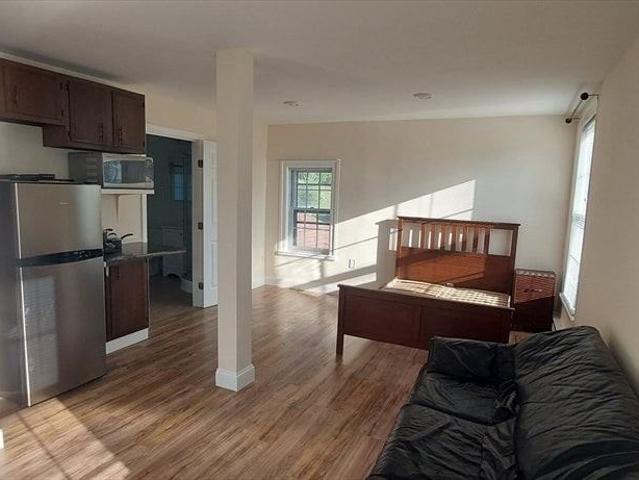 Studio Apartment for Rent at 1075 Edmands Rd, Framingham, MA 01701