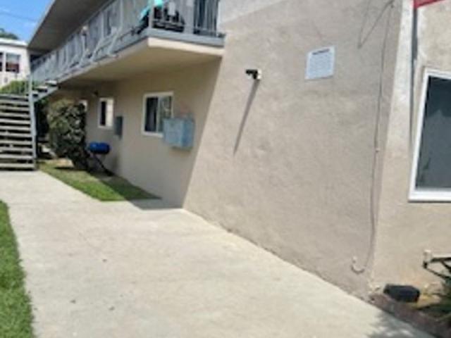 Studio Apartment for Rent at 1095 Saint Louis Ave, Long Beach, CA 90804 Central Long Beach