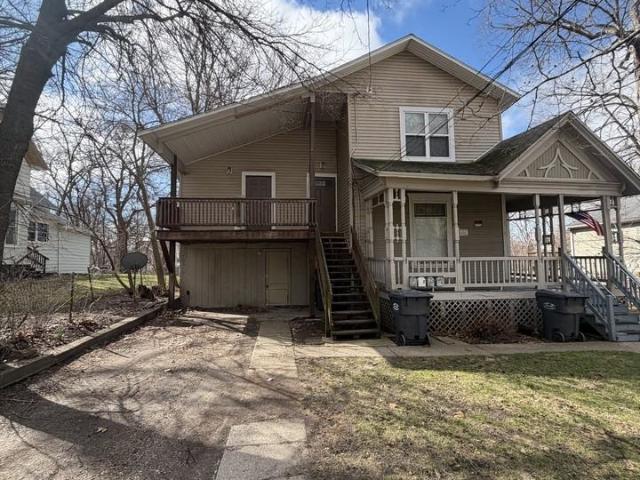 Studio Apartment for Rent at 1104 Sherwood Ave #3, Kalamazoo, MI 49048 Eastside