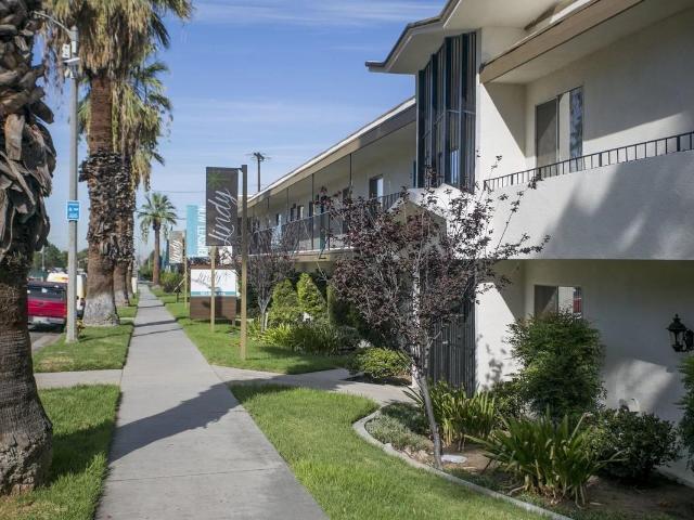 Studio Apartment for Rent at 1117 W Linden St, Riverside, CA 92507 University