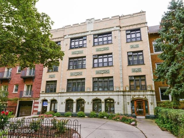 Studio Apartment for Rent at 1127 West Farwell Avenue #207, Chicago, IL 60626 Rogers Park
