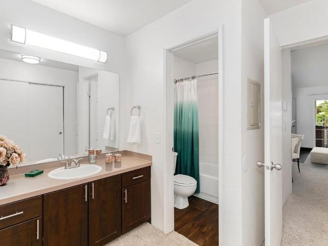 Studio Apartment for Rent at 11301 Ne 7th St, Vancouver, WA 98684 Fircrest