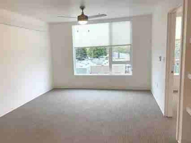 Studio Apartment for Rent at 1177 Se Stark St, Portland, OR 97214 Buckman