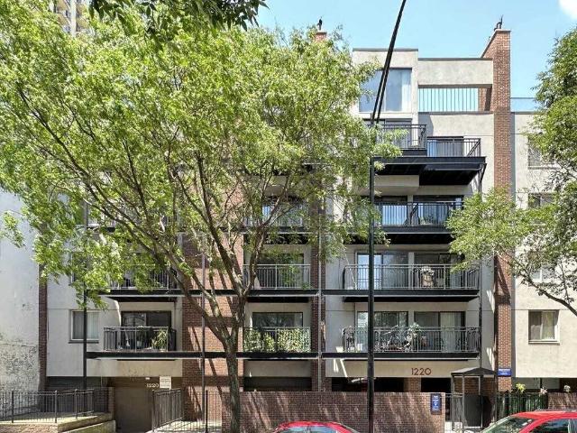 Studio Apartment for Rent at 1220 N La Salle Dr #2G, Chicago, IL 60610 Near North Side