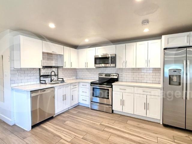 Studio Apartment for Rent at 1228 W 5th St #2, Tempe, AZ 85281 Sunset