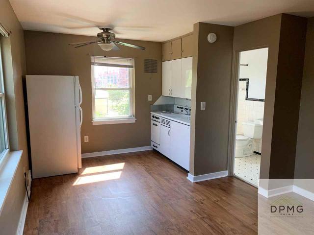 Studio Apartment for Rent at 124 W South St #3, Lansing, MI 48910 River Point