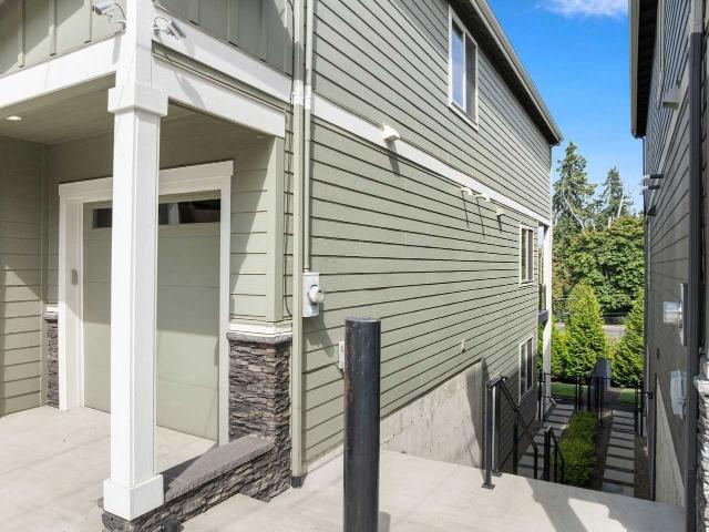 Studio Apartment for Rent at 12576 Southeast 27th Avenue, Oak Grove, OR 97222 Milwaukie Heights