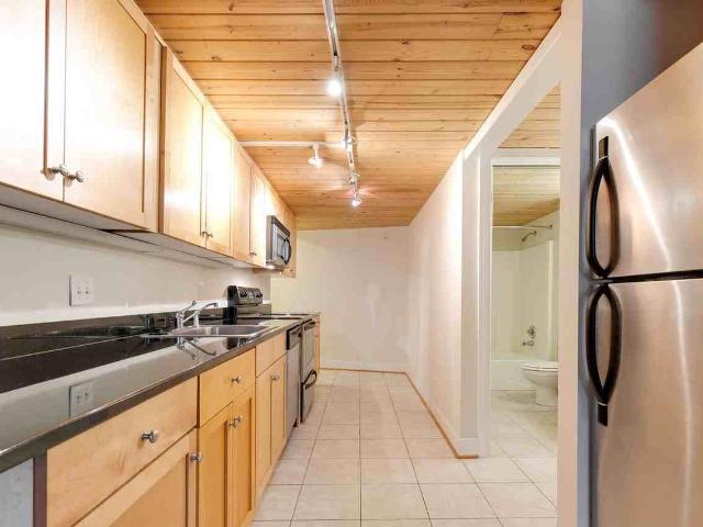 Studio Apartment for Rent at 1321 1/2 E Main St #201, Richmond, VA 23219 Shockoe Slip