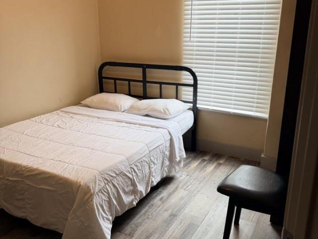 Studio Apartment for Rent at 1335 J Street, San Diego, CA 92101 East Village