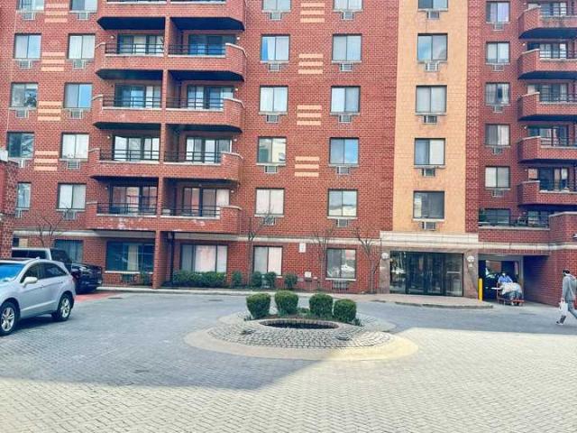 Studio Apartment for Rent at 137 02 Northern Boulevard #7C, New York, NY 11354 Flushing