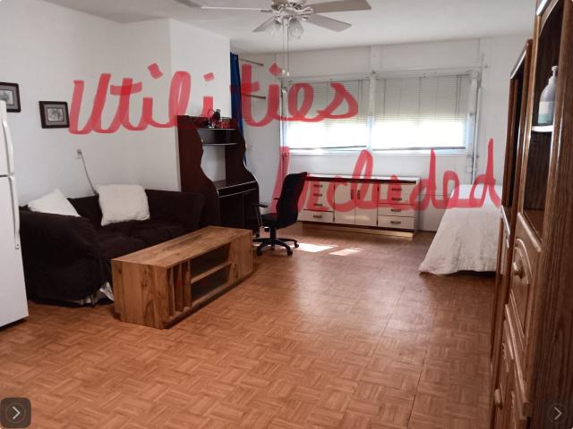Studio Apartment for Rent at 137 White Street #2, Daytona Beach, FL 32114