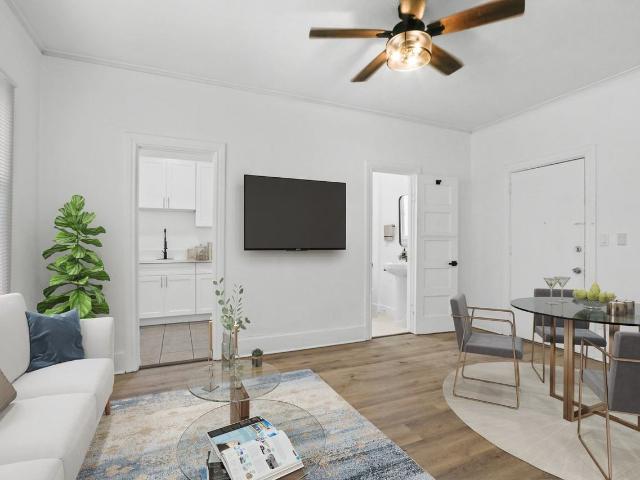 Studio Apartment for Rent at 1346 W 4th St, Los Angeles, CA 90017 Westlake