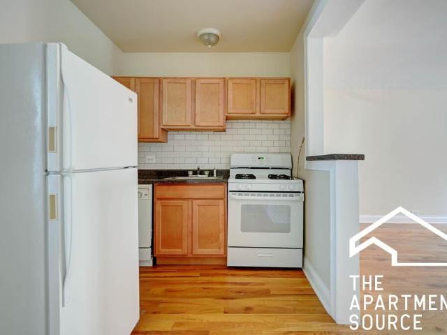 Studio Apartment for Rent at 1347 N Dearborn St #605, Chicago, IL 60610 Near North Side
