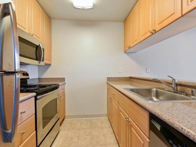 Studio Apartment for Rent at 1357 Creekside Dr, Walnut Creek, CA 94596