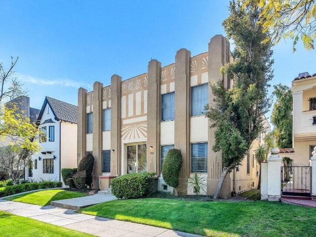 Studio Apartment for Rent at 135 N La Peer Dr #7, Beverly Hills, CA 90211 Beverly Hills