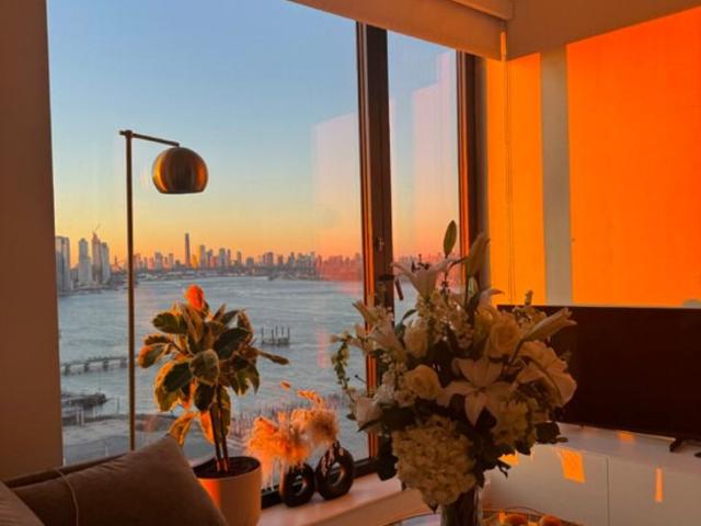 Studio Apartment for Rent at 1 Eagle St #1502, New York, NY 11222 Greenpoint