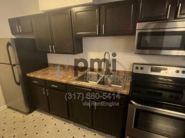 Studio Apartment for Rent at 1 W 28th St #505, Indianapolis, IN 46208 Near Northwest Riverside