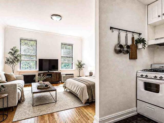 Studio Apartment for Rent at 241 E 46th St #4DD, New York, NY 10017 Turtle Bay