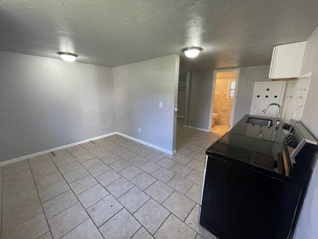 Studio Apartment for Rent at 2440 Cashion Pl, Oklahoma City, OK 73112 Shepherd Historic District