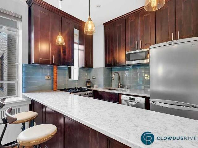Studio Apartment for Rent at 250 W 24th St #4DW, New York, NY 10011 Chelsea