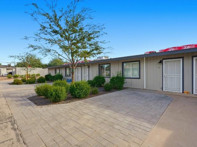 Studio Apartment for Rent at 2535 N 52nd St #12, Phoenix, AZ 85008