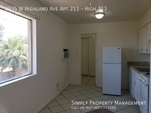 Studio Apartment for Rent at 2535 W Highland Ave Apt 213, Phoenix, AZ 85017