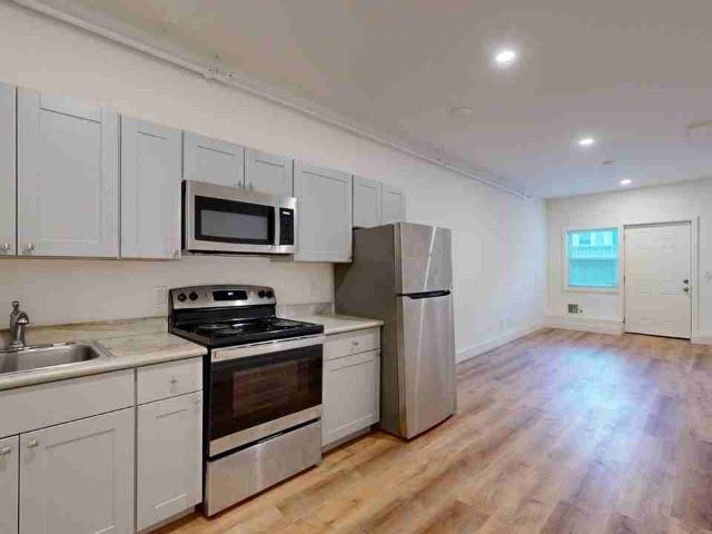Studio Apartment for Rent at 2847 Folsom St #8, San Francisco, CA 94110 Mission