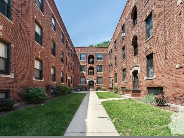 Studio Apartment for Rent at 2876 N Clark St #2888 1, Chicago, IL 60657 Lakeview