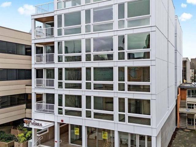 Studio Apartment for Rent at 215 Queen Anne Ave N #205, Seattle, WA 98109 Lower Queen Anne