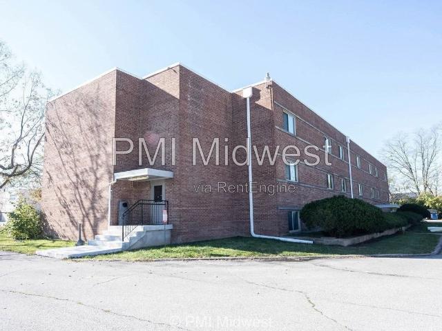 Studio Apartment for Rent at 2215 E 56th St #12, Indianapolis, IN 46220 Chatard