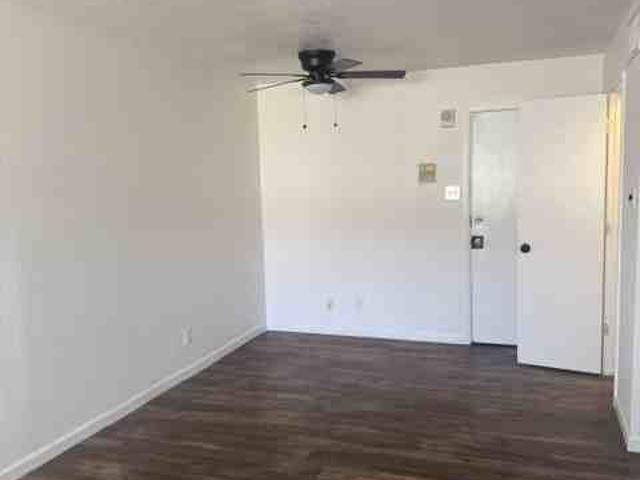 Studio Apartment for Rent at 2306 Garfield Ave Se #14, Albuquerque, NM 87106 Victory Hills