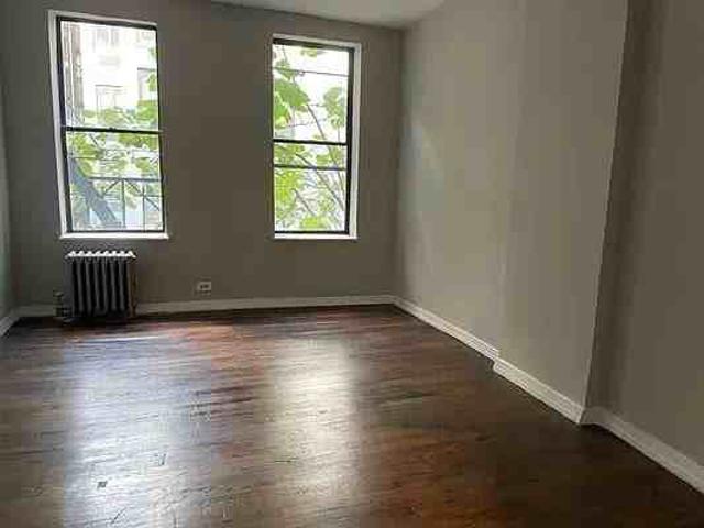 Studio Apartment for Rent at 231 E 4th St #5C, New York, NY 10009 East Village