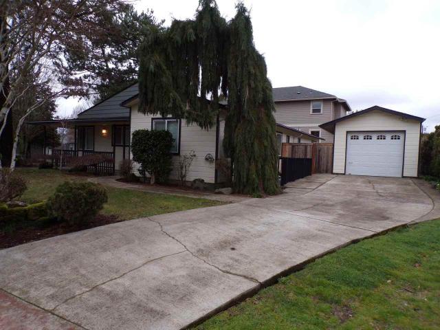Studio Apartment for Rent at 3407 Se Steele St, Portland, OR 97202 Reed
