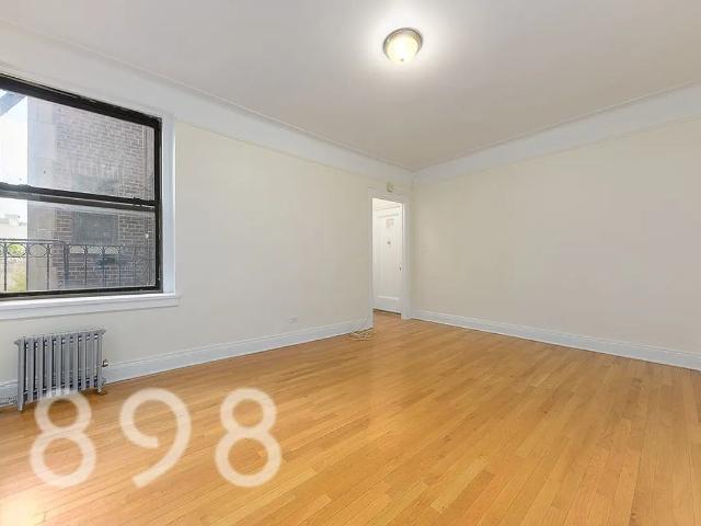 Studio Apartment for Rent at 35 16 34th Street #5A, New York, NY 11106 Astoria